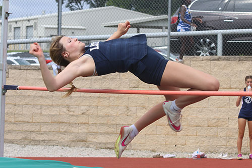 Loyola boys shine at Region 1-2A track with runner-up finish ...